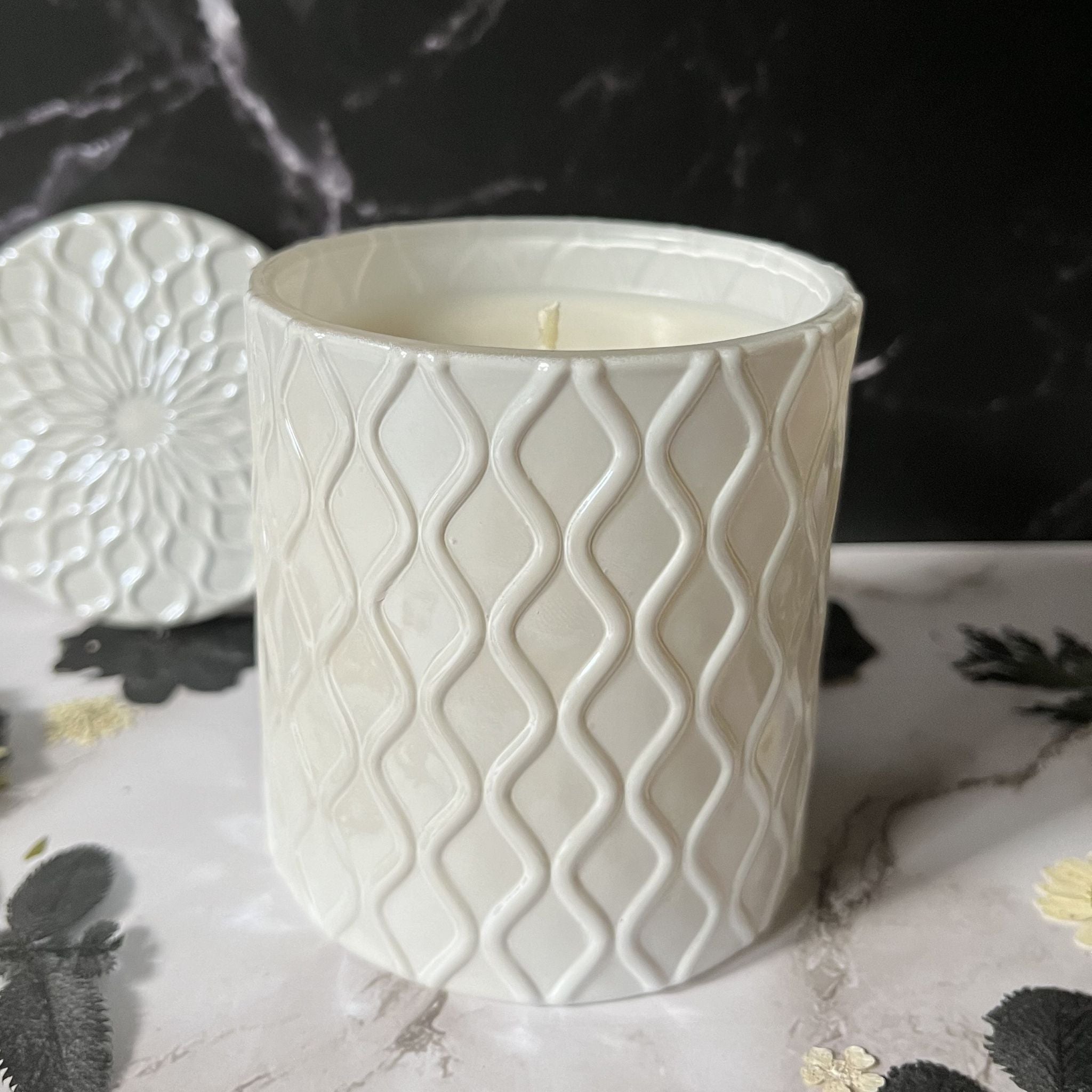 Vanilla Musk & Amber- Embellished Waves 8 oz Candle (White) – August 75 ...